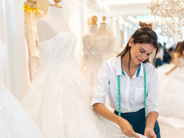 Robe de mariée sur-mesure, demi-mesure ou issue prêt-à-porter : ce qu ...