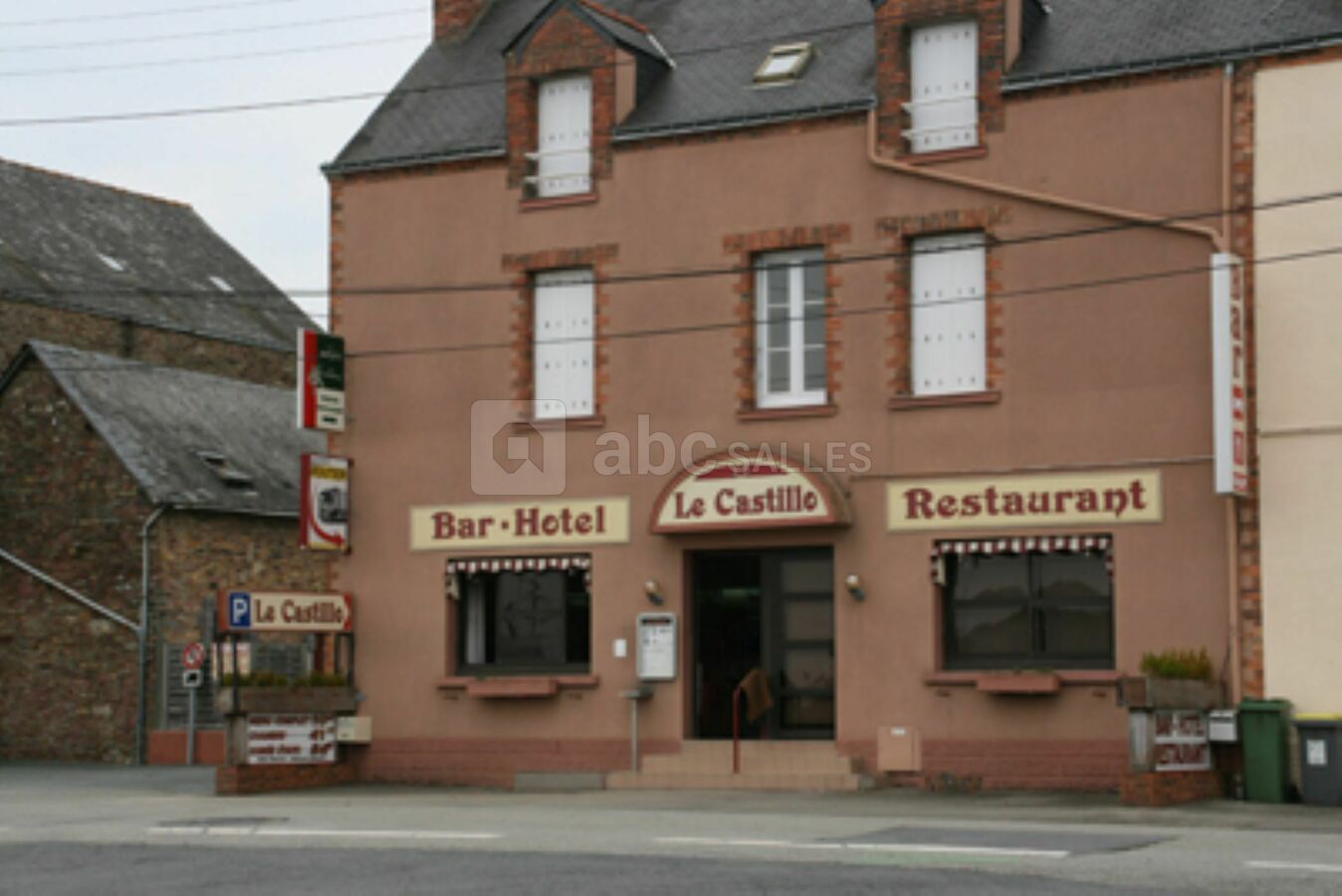 Hôtel Restaurant Le Castillo - ABC Salles