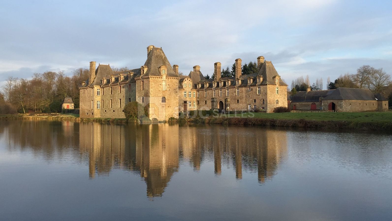 Château Le Rocher Portail - ABC Salles