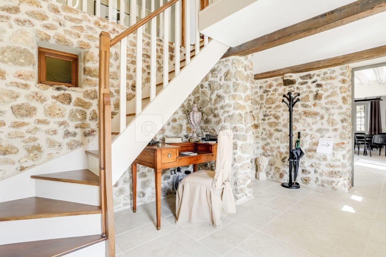 Les Cimaises de Janvry - ABC Salles