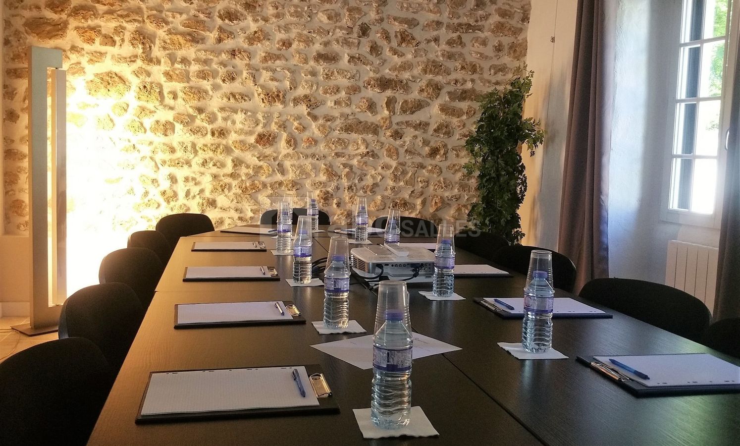 Les Cimaises de Janvry - ABC Salles