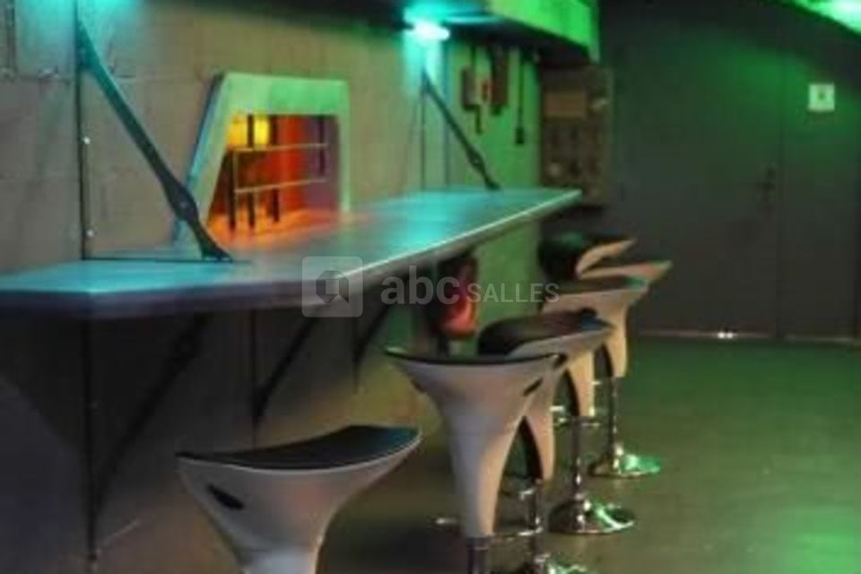 Dernier Bar Avant la Fin du Monde - ABC Salles