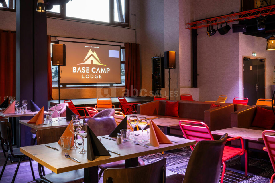 Hôtel Base Camp Lodge - ABC Salles